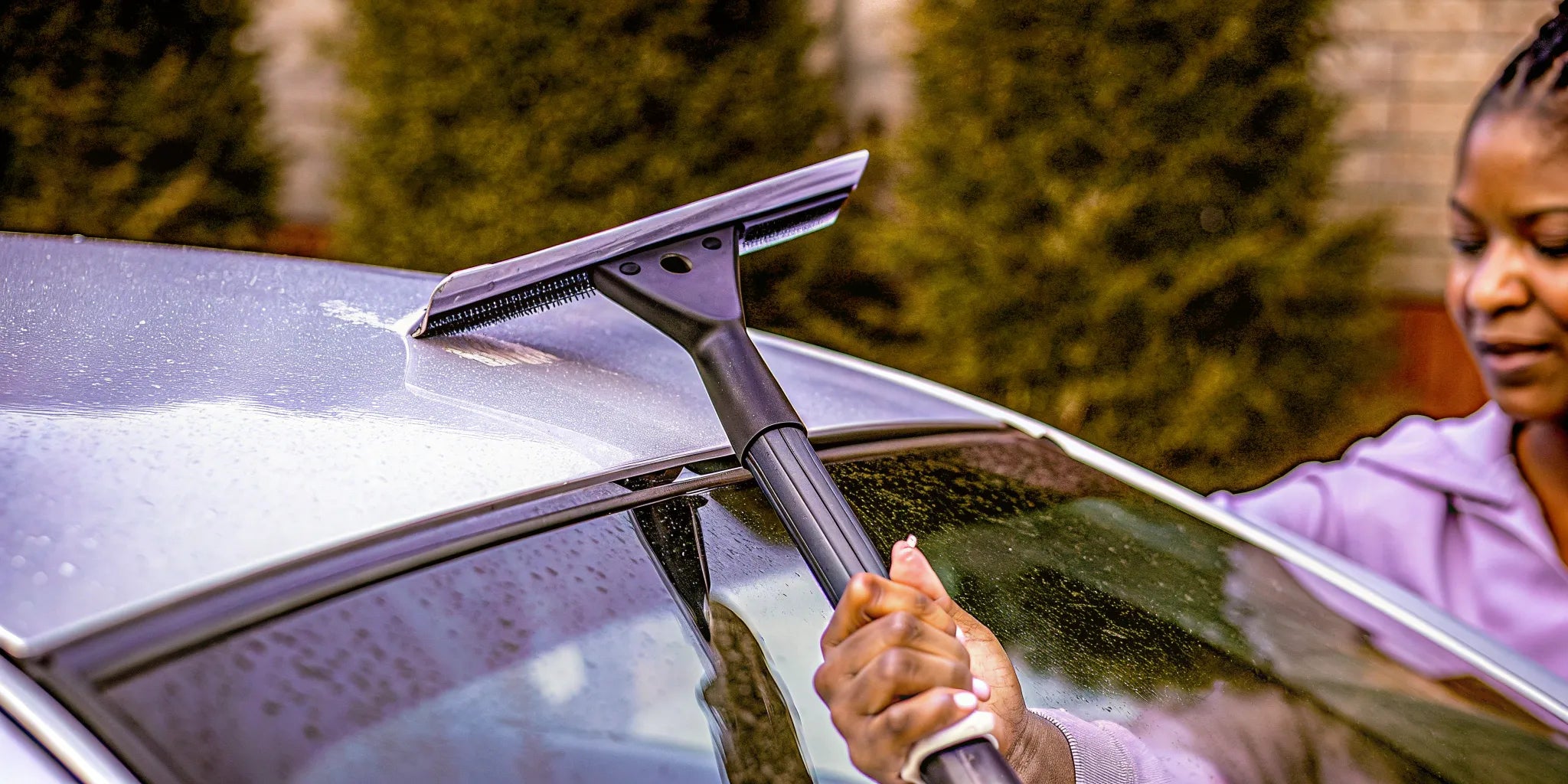 9 Best Windshield Ice Scrapers for a Clear View